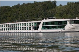 River Cruises: Emerald Destiny