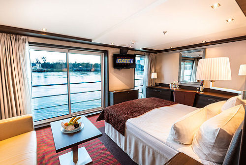 MS Monarch Governess